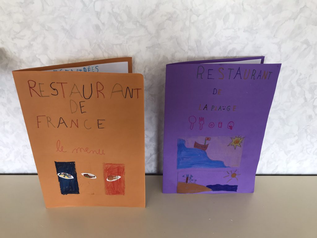 Séquence: Au restaurant – CASNAV 79