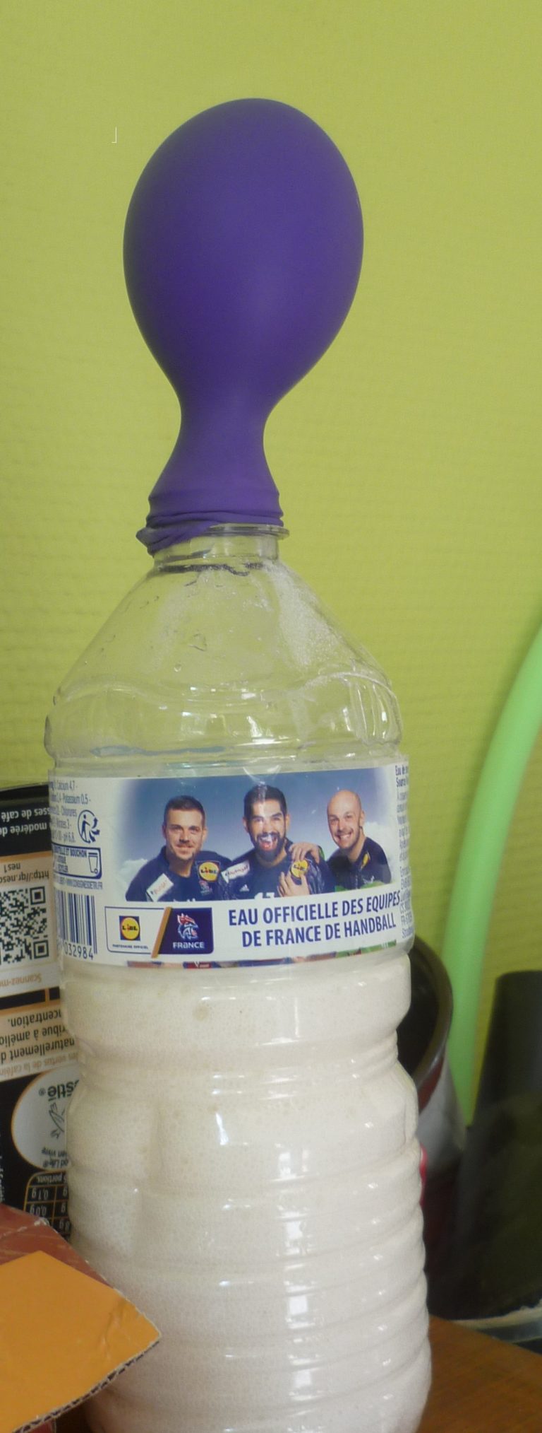 Expérience 1: Faire gonfler un ballon avec de la levure | Le blog de l ...