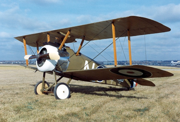 Une évolution des avions | L'histoire de la reconnaissance aérienne